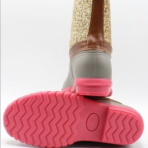 Shoeroom21 boutique | Shoes | New Girls Gold Glitters Duck Boots | Poshmark